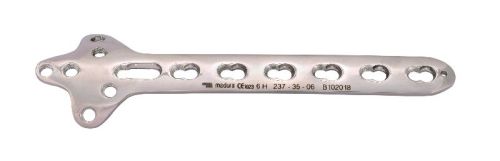 Titanium LCP Cloverleaf Plate, For Orthopedic Trauma Surgery at Best ...