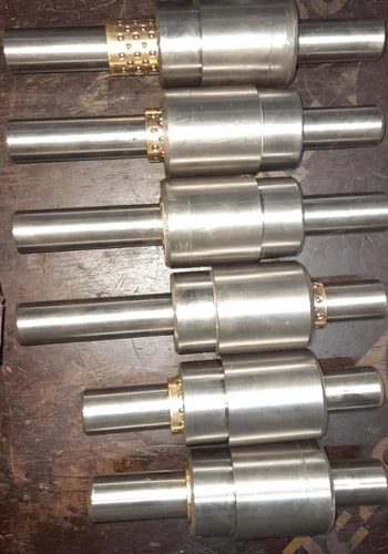 Round Polished Metal Pin Bush, For Industrial, Outer Diameter : 31 - 60 ...