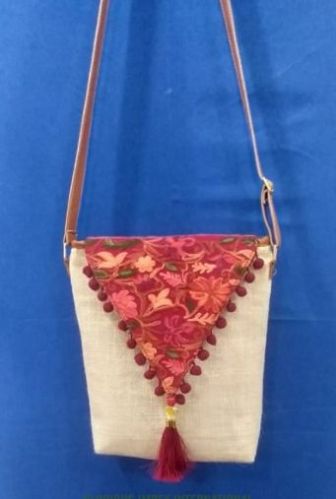 Jute Sling Bags, Pattern : Plain Design at Best Price in Kolkata - ID: 6863730