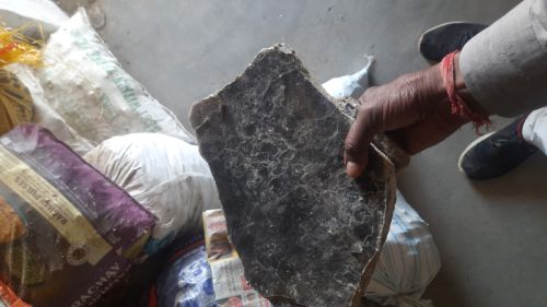 Pink Flate Sheet Natural Ruby Mica, For Industrial Use, Thermal ...